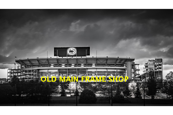 BlueWhite in Black and White | Old Main Frame Shop